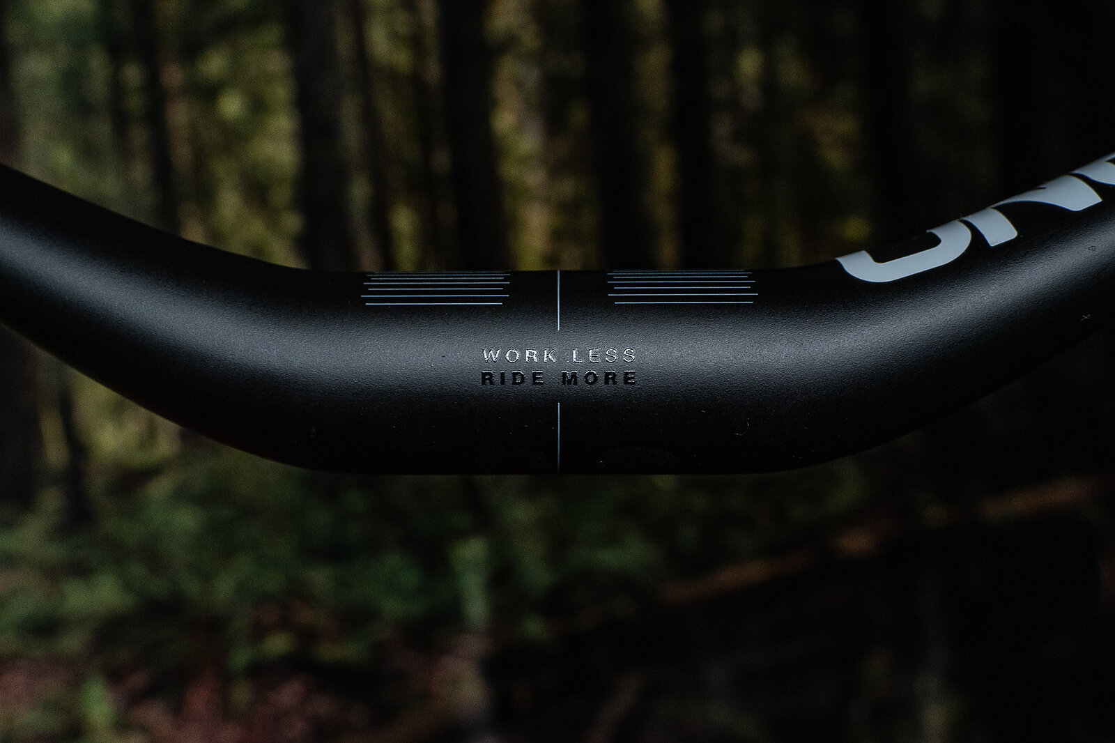 Component Review | OneUp V2 Carbon Handlebar | Freehub Magazine